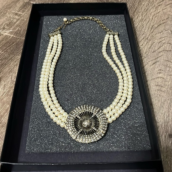Heidi Daus | Jewelry | Heidi Daus Necklace Pearl Multi Strand Medallion ...